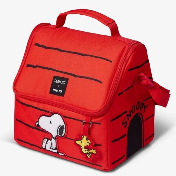 Peanuts | Dining | Igloo X Peanuts Snoopy Insulated Red Snoopys House ...